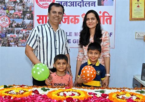 Free Photo Gynaecologist Dr Ganesh Rakh