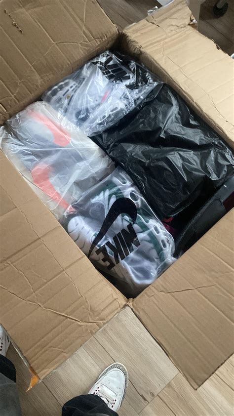 my first package has arrived r repforwarding