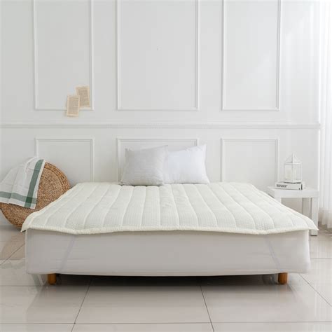 리빙밸류 시어서커 냉감 침대패드 시원한 쿨링 누빔 여름 밴딩 매트리스패드 커버 깔개 에이블리