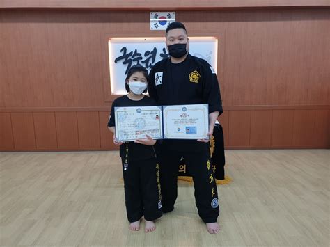 뜻을이루는깨달음의장소 우리 도장의 특성상 수련생들과 종종 개인 또는 집단 면담을 할 때가 있습니다 그때 평소 생각을 들어보기도 하고 제가 도움 되는 조언을