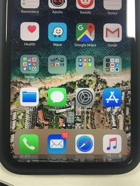 Having A Weird Issue With The Display Of My New XR See The Bottom Part