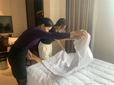 酒店管理与数字化运营专业教师在南宁天龙湾璞悦酒店开展企业实践 文化与旅游学院门户网