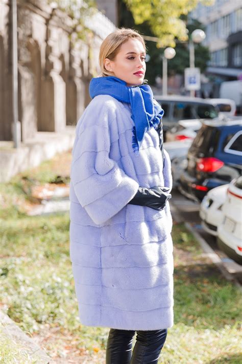 Поєднання кольорів в одязі створи свій бездоганний стиль