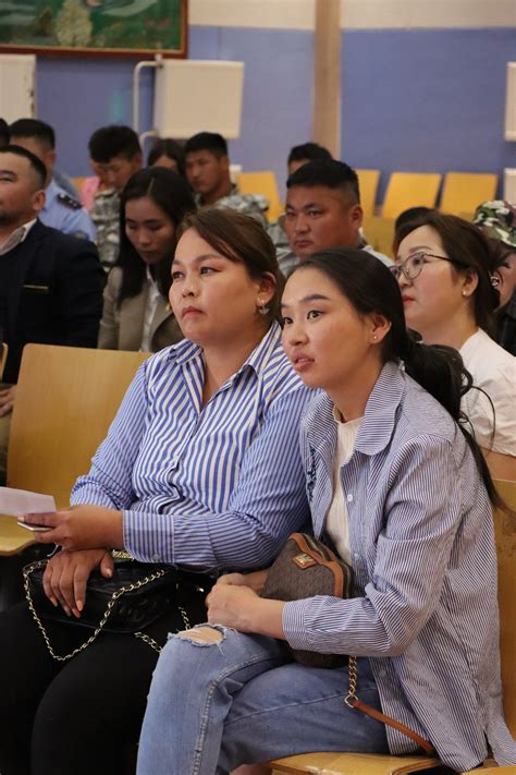 Vip76 Mn Үндсэн хуулинд нэмэлт өөрчлөлт оруулах эсэх асуудлаар иргэдийн саналыг сонсож байна