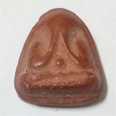 พระปิดตาพิมพ์เล็ก จิ๋ว เนื้อชินตะกั่ว หลวงพ่อแก้ว วัดเครือวัลย์ หายากมากๆ Ennxo