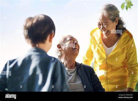 Grandfather Grandson Conversation Hi Res Stock Photography And Images Alamy