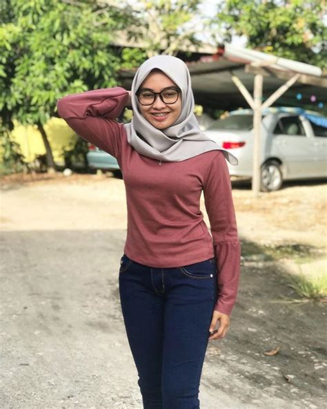 Awek Melayu Cun Baju Ketat Estrellaqinavarro