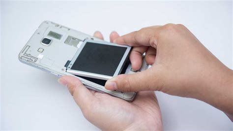 Cara Memperbaiki Baterai Hp Yang Kembung