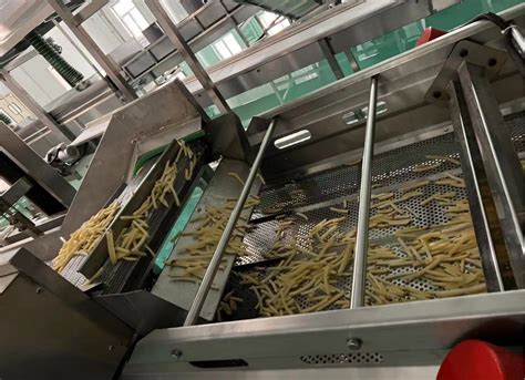 西北分公司榆中产业园项目马铃薯深加工车间进入试生产阶段