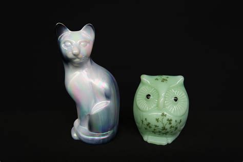 Lot 108 Pair Of Fenton Art Glass Figurines Van Metre Auction