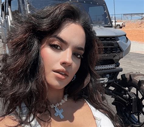 Ufc Star Nina Marie Daniele Shares Swimsuit Photo Ready For The Holidays
