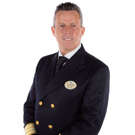 Biography Nelson Martins