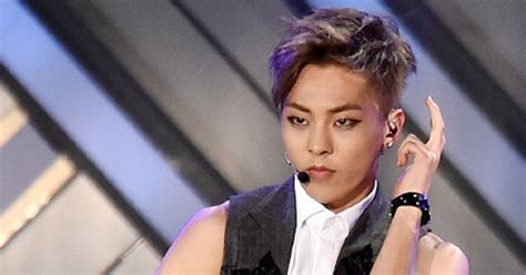 포토 엑소 시우민 女心 와르르 무너트리는 눈빛 드림콘서트