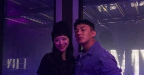 故 설리 빈소 찾은 유아인 나는 그녀를 벼랑끝에 혼자 두었다