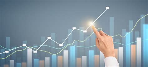 손 계획 그래프 성장과 그의 사업에 차트 긍정적 인 지표의 증가 개념에 대한 스톡 사진 및 기타 이미지 개념 경제 계획 Istock