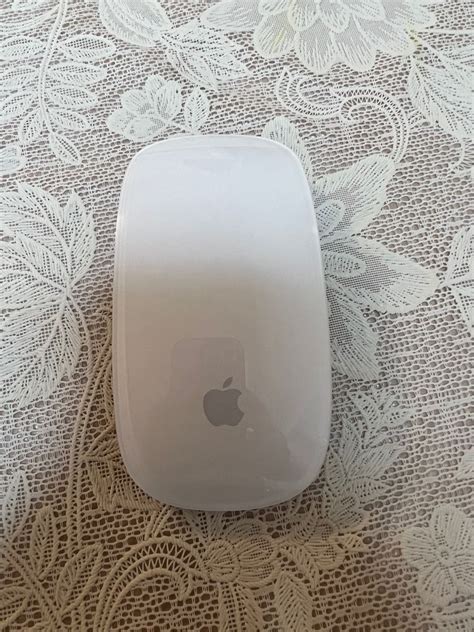 Apple Magic Mouse 1, 電腦＆科技, 電腦周邊及配件, 電腦滑鼠及相關產品 - Carousell