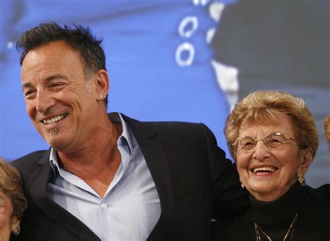 Muere Adele Madre De Bruce Springsteen A Los 98 Años