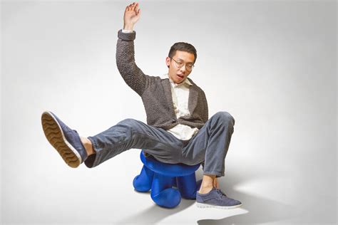 坐下就能让你站不起来的椅子，请收下它的膝盖！ 普象网