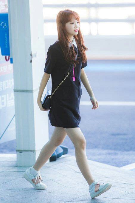 Pin On 김채원（chaewon Korean Girl Kpop Fashion Kpop Girls