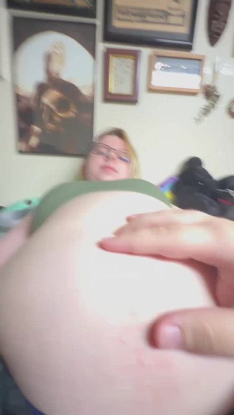 Big Belly Rubs Tumbex