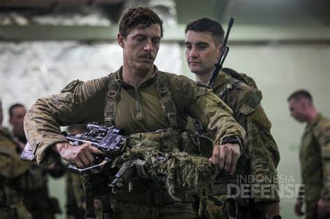 Pasukan Australia Defense Force Adf Tiba Di Kri Banjarmasin Indonesia Defense Magz
