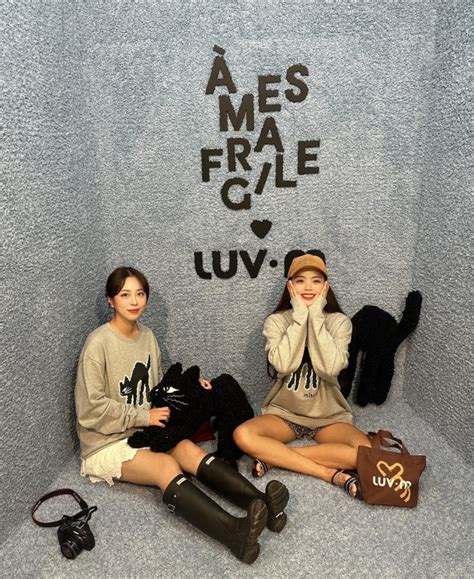 성수 팝업스토어 9월 10월 성수동 핫플 러브엠 러브밋치 ️ 고양이 니트 맨투맨 여자 가을 옷 추천 네이버 블로그