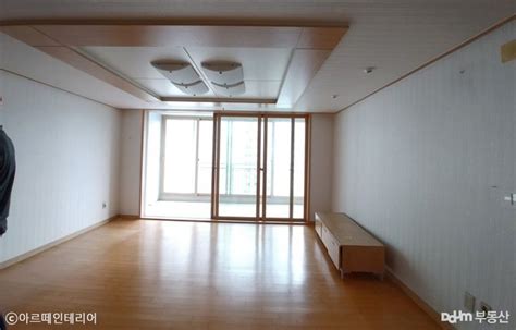 냥이와 신혼부부 집사의 33평 러브하우스 Daum 부동산 인테리어 Home Decor Furniture Room Divider