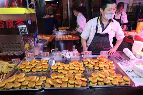 兰州正宁路小吃街中国最火的美食街吃货们不能错过的饕鬄阵地 搜狐大视野 搜狐新闻