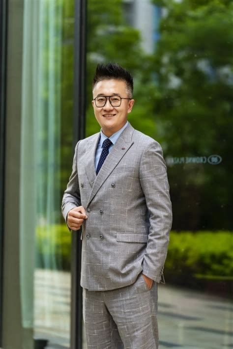洲际酒店集团任命刘飞龙为青岛东方影都皇冠假日酒店总经理 人物动态 商务会奖旅游网 商务奖励旅游网