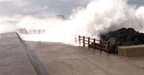 10m 넘는 집채만 한 파도폭풍 해일 가능성에 비상