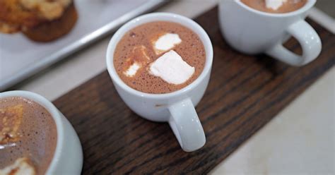 패스트푸드 먹어 혈관건강 걱정된다면‘코코아 한 잔이 해결책