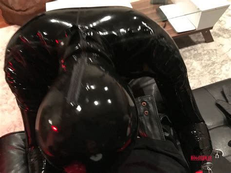Show Full Rubber Slave Serving His Leather Master Bootedray