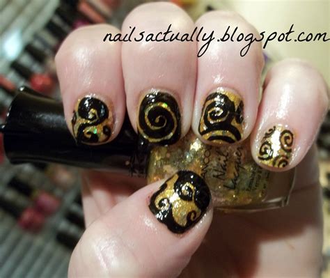 Nails Actually Black Swirl Nails