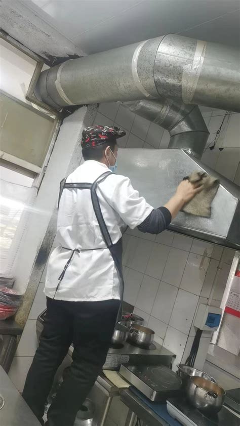打造清洁食堂美化就餐环境