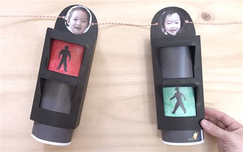 누리놀이 만들기 생활주제 교통기관 신호등 가랜드 유치원 예술 활동 어린이 활동 펠트 인형 만들기