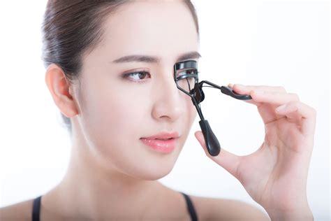 Foto Bisa Buat Bulu Mata Lentik Ini 4 Jenis Eyelash Curler Dan Fungsinya