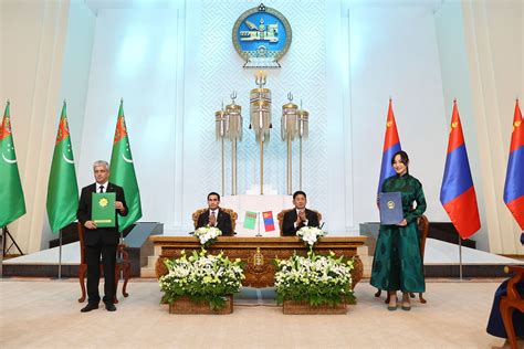 Монгол Туркменистаны харилцаа хамтын ажиллагааг хөгжүүлэх 14 баримт бичигт гарын үсэг зурлаа