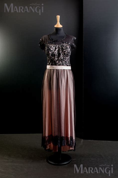 ΦΟΡΕΜΑΤΑ ΓΙΑ ΜΑΜΑ ΤΗΣ ΝΥΦΗΣ Οίκος νυφικών Marangi