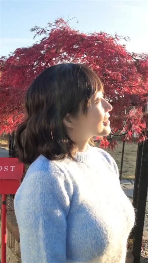 크크씨 협찬 단발가발 색다른 스타일로 변신 가발 쓰니까 다른 사람 같고 새로운 느낌이 너무 좋다~ 착용하기도 어렵지 않고 가볍고 편하고 좋다 단발 웨이브