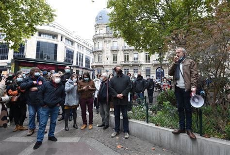 Photos Nancy Plus De 300 Personnes Rendent Hommage Au Professeur