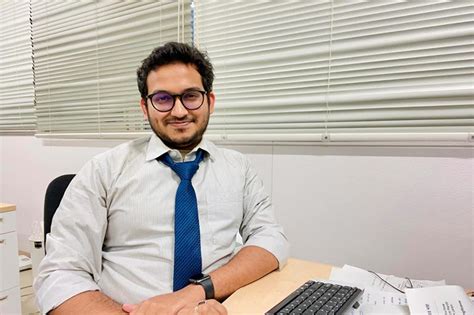 সূর্যের তাপ থেকেও বিদ্যুৎ বিশ্বের ক্ষুদ্রতম জেনারেটার আবিষ্কার প্রীতম সাধুখাঁর