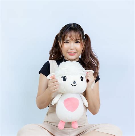 မုန့်ပေါက်စီလုပ်စားကြမယ် မြန်မာတွေအကြိုက် အုန်းယို ပဲယိုနဲ့လုပ်တဲ့ ဖြိုးလက်ရာမုန့်ပေါက်စီလုပ