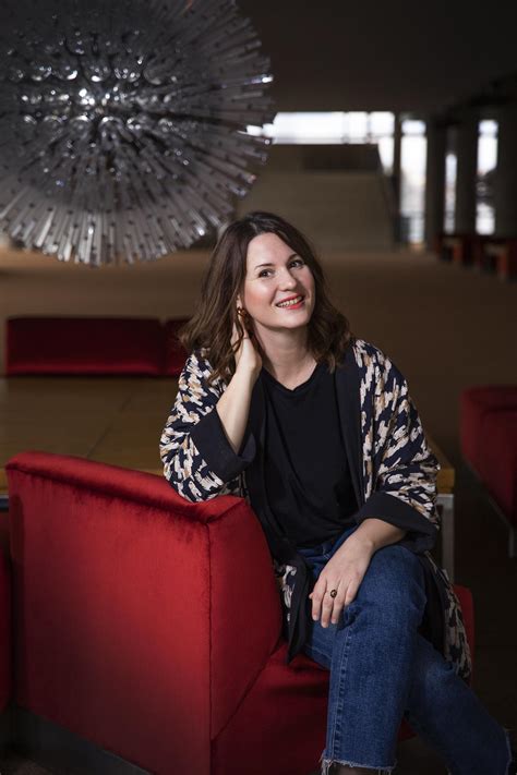 Gloria Nina Čalopek Kad Se Prestanemo Iščuđavati Tome što Se Sluša