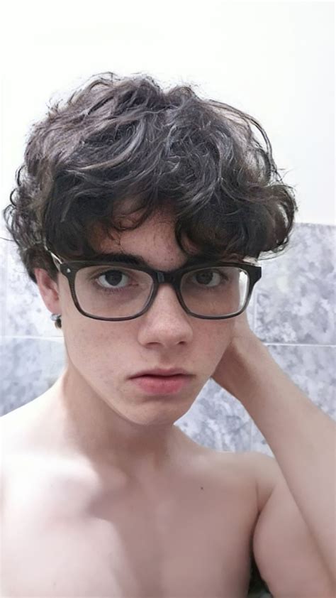 5336 Best R Cuteguys Images On Pholder Maybe Ill Drop The Towel