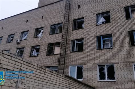 Прокуратура показала наслідки обстрілу Нікополя