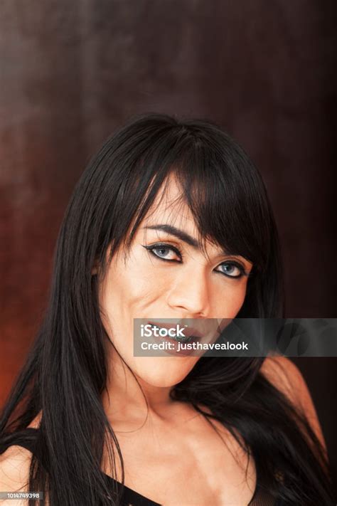 태국 트랜스 젠더의 얼굴 초상화 긴 머리에 대한 스톡 사진 및 기타 이미지 긴 머리 사람 얼굴 사람들 Istock