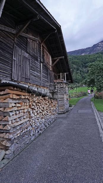 由木小屋风景优美的景象高清图片下载 正版图片504307104 摄图网