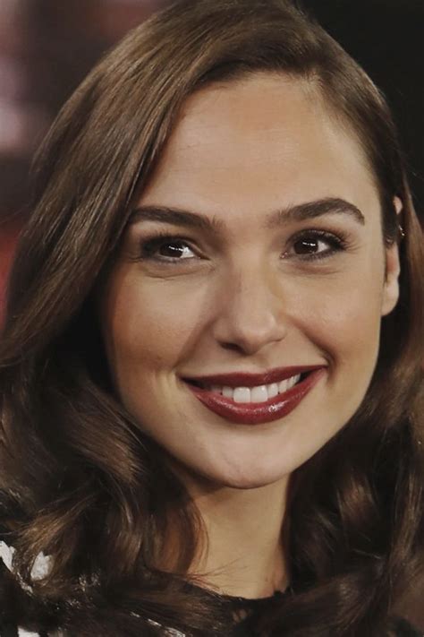Gal Gadots Gorgeous Smile Yüzler