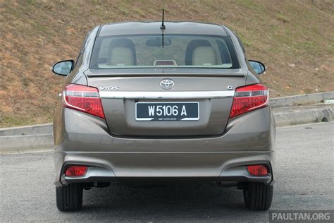 2013toyotavios 004 Paul Tans Automotive News