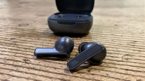 JBL Live Pro Review The Cheap Noise Cancelling Earbuds You Ve Been Waiting For TechRadar